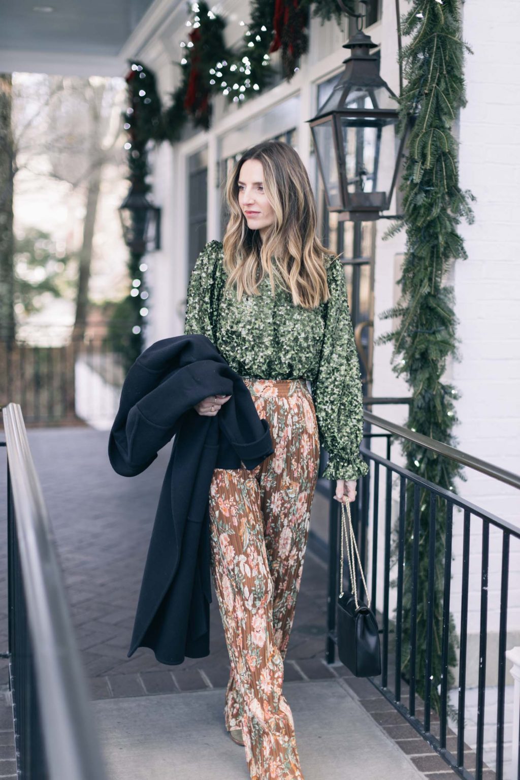 Holiday Outfit Ideas: Showing Own Style While Staying Comfy